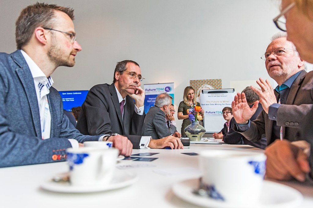 Methods of Dialogue – The Power of Dialogue